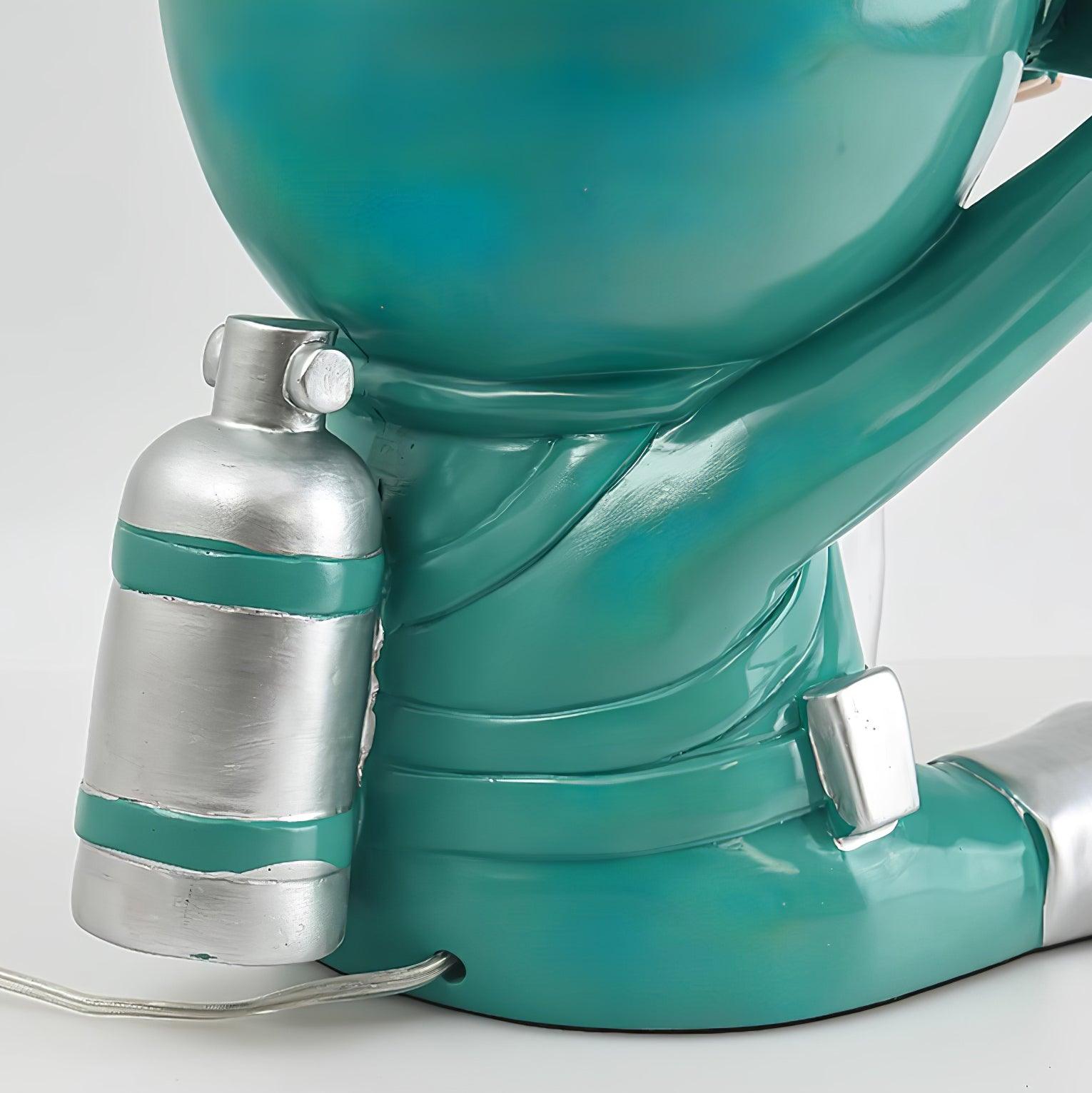 Adventurer Resin Table Lamp– YOVINO