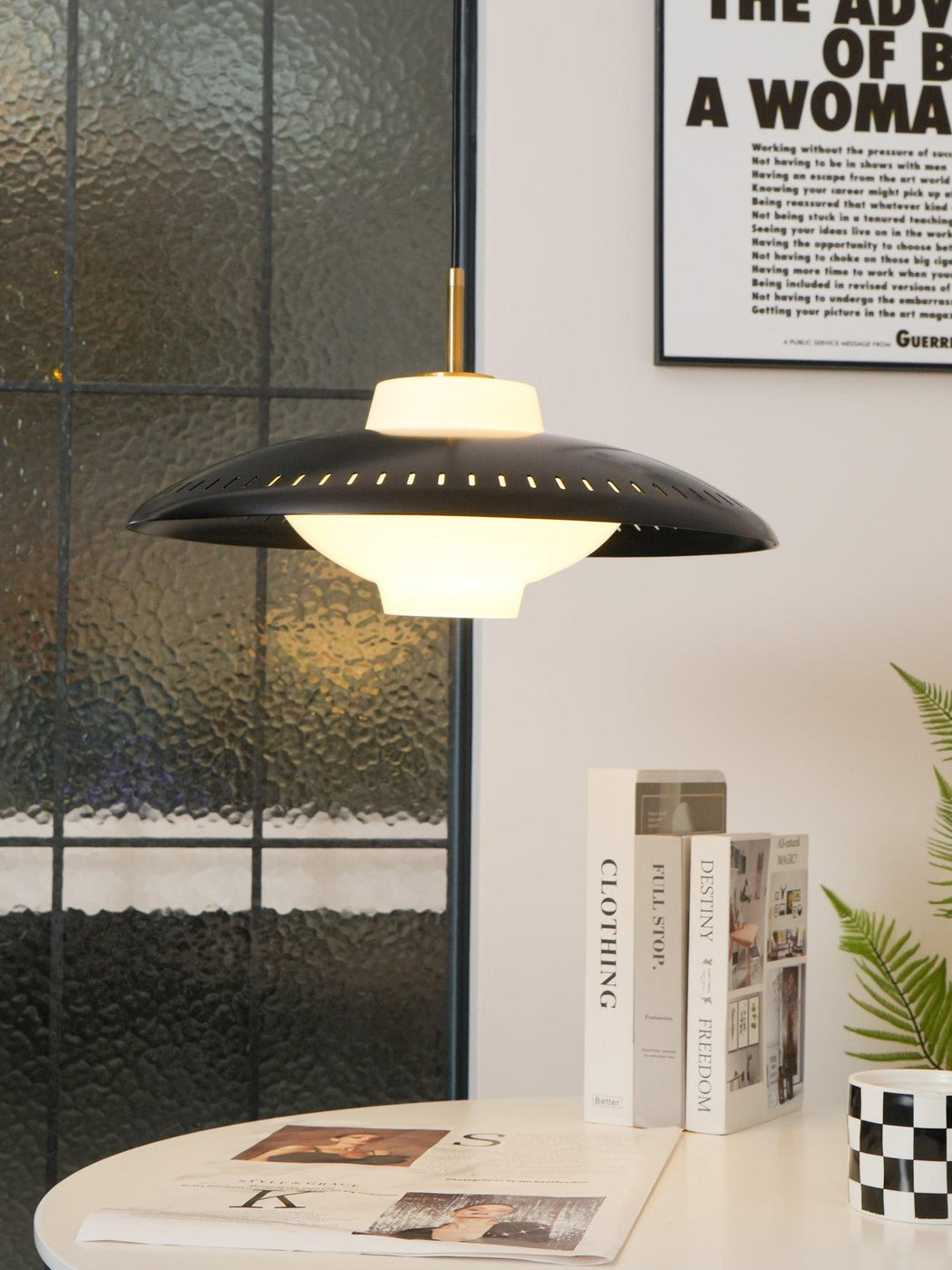 Alien Frisbee Pendant Lamp 17.7" — YOVINO