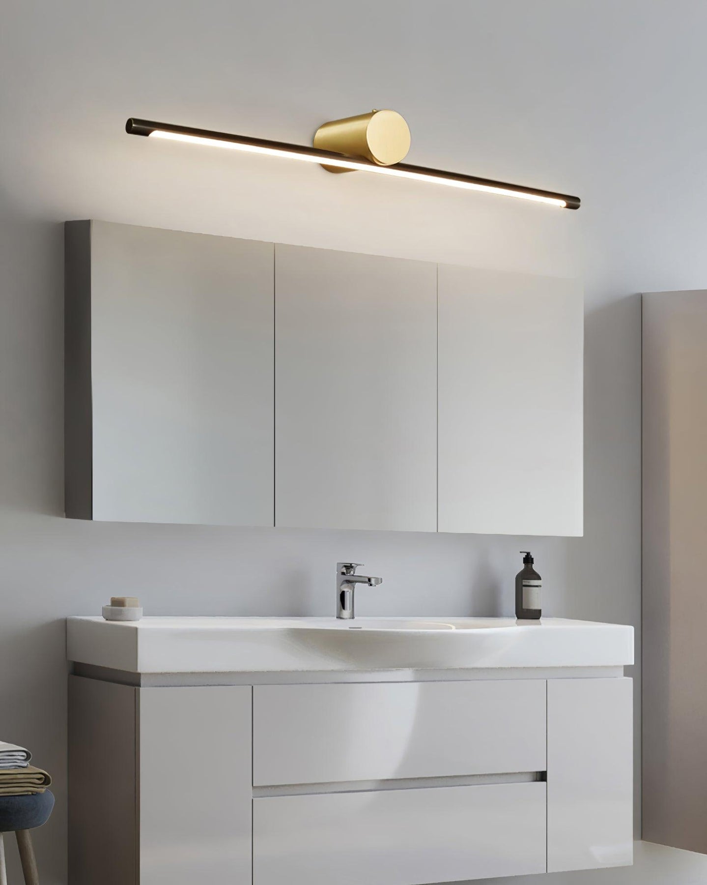 Koge Sleek Design Black LED Wall Lamp– YOVINO