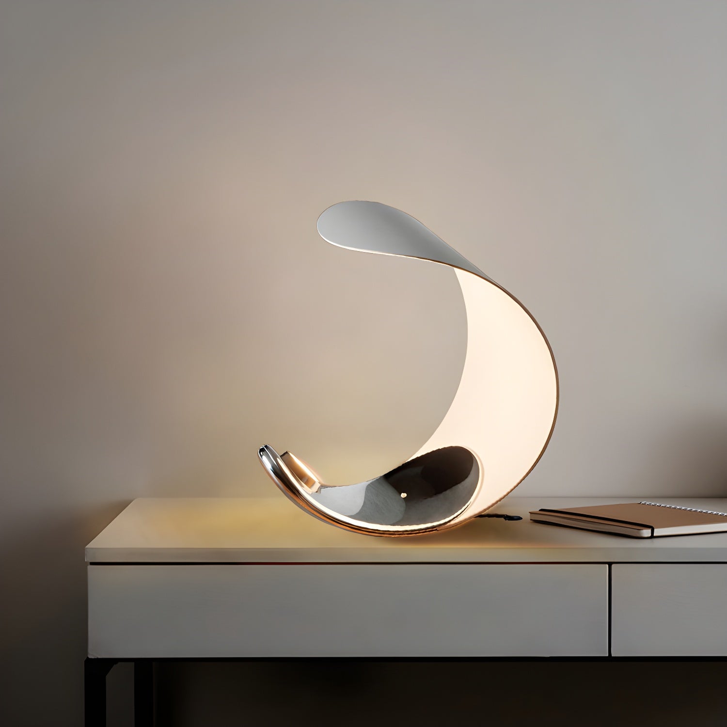 Luna Flow Table Lamp– YOVINO